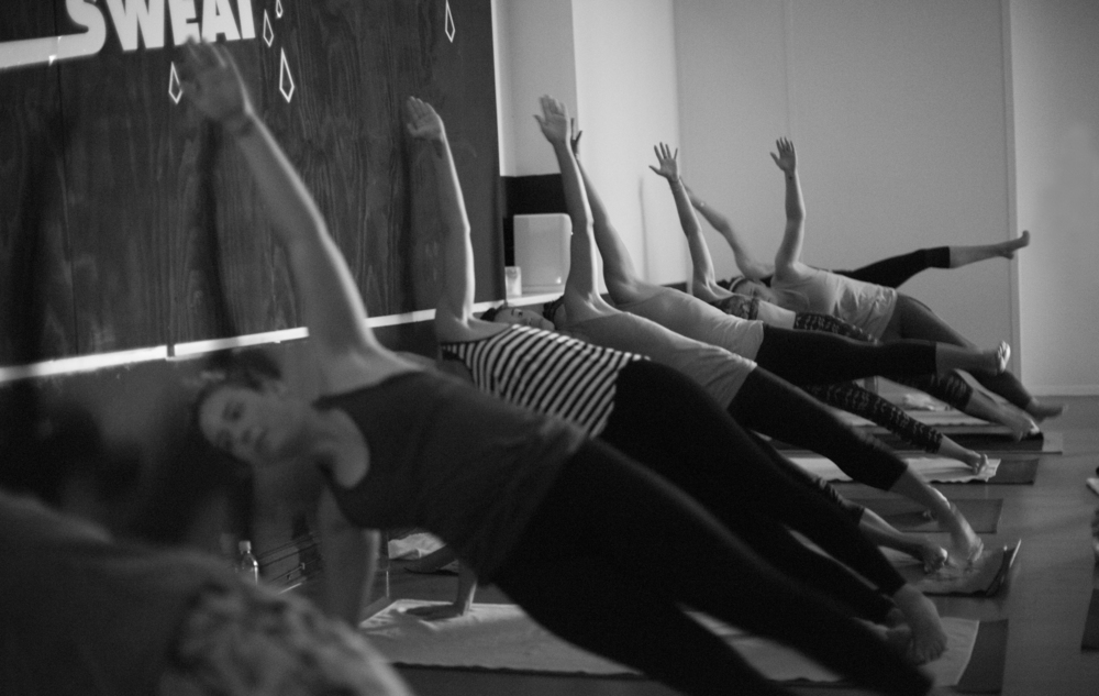 Class Review: Y7 Yoga / WeFlowHard Vinyasa - Kayla in the City
